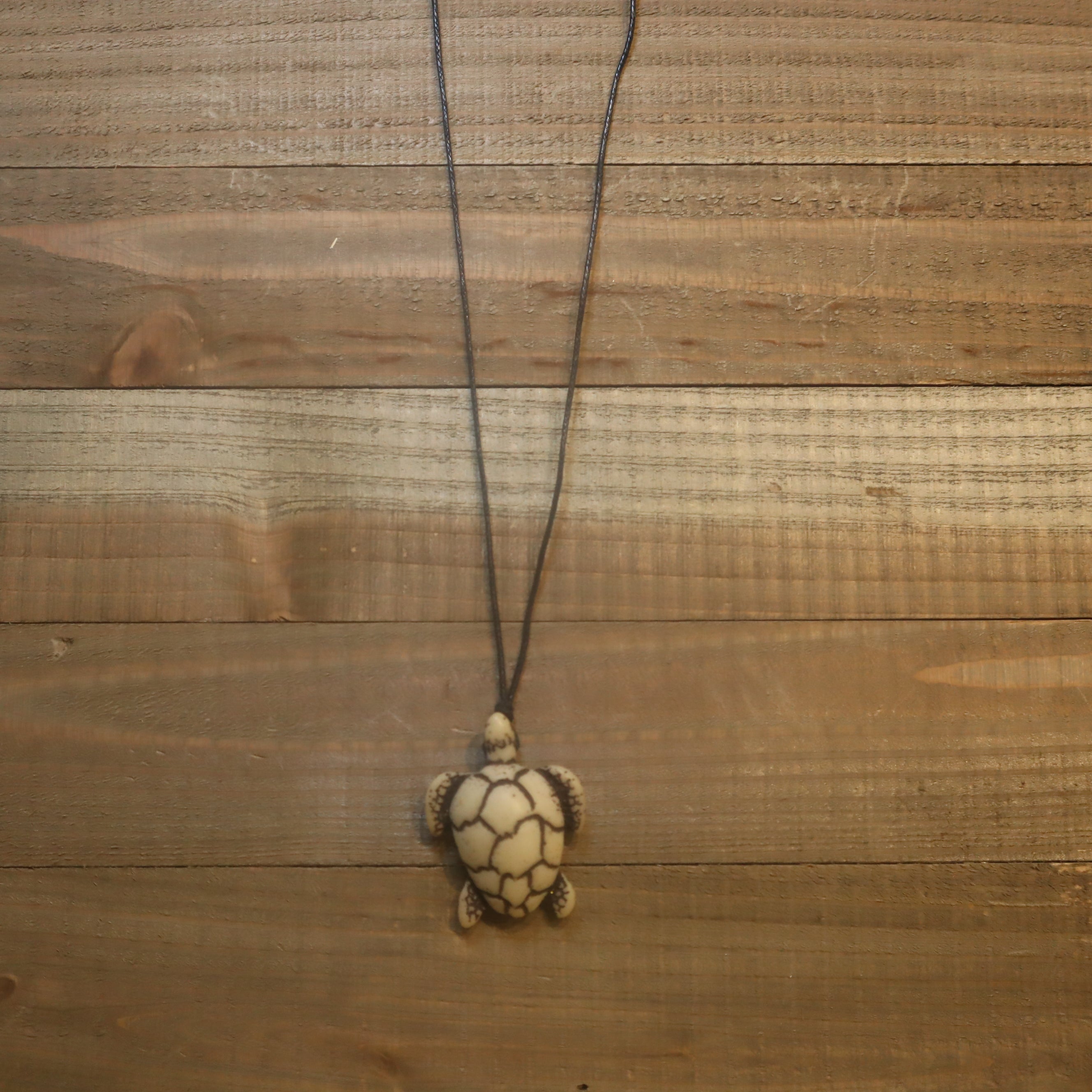 Turtle Pendant (Kahoa Bone) – Koloa Moana Handmade Island Goods